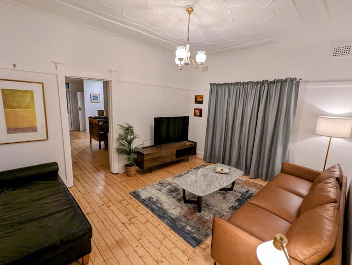 Home In Marrickville - Lewisham