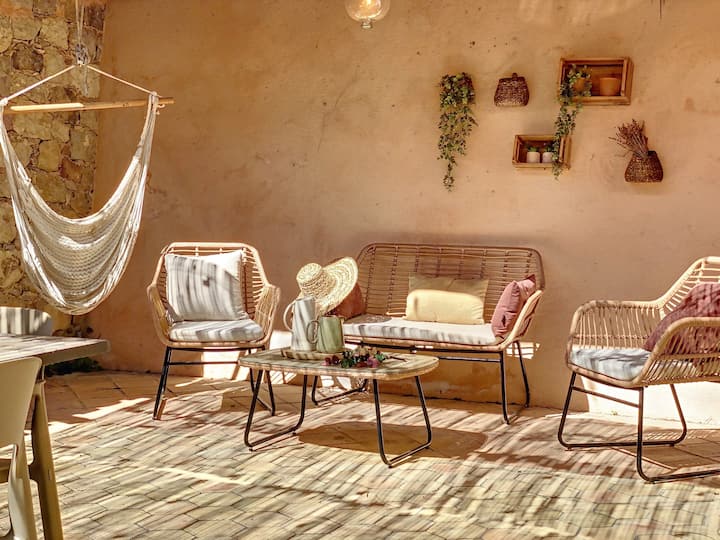 Charmante Propriété à Grasse Avec Piscine - Grasse