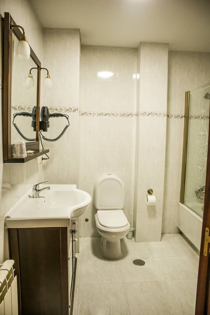 Hab Triple Baño Privado Bañera - Padrón