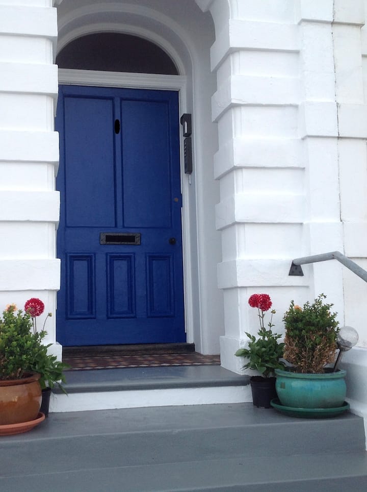 Grd Floor 1 Bed Flat, Great Location And Sea-view - Bexhill