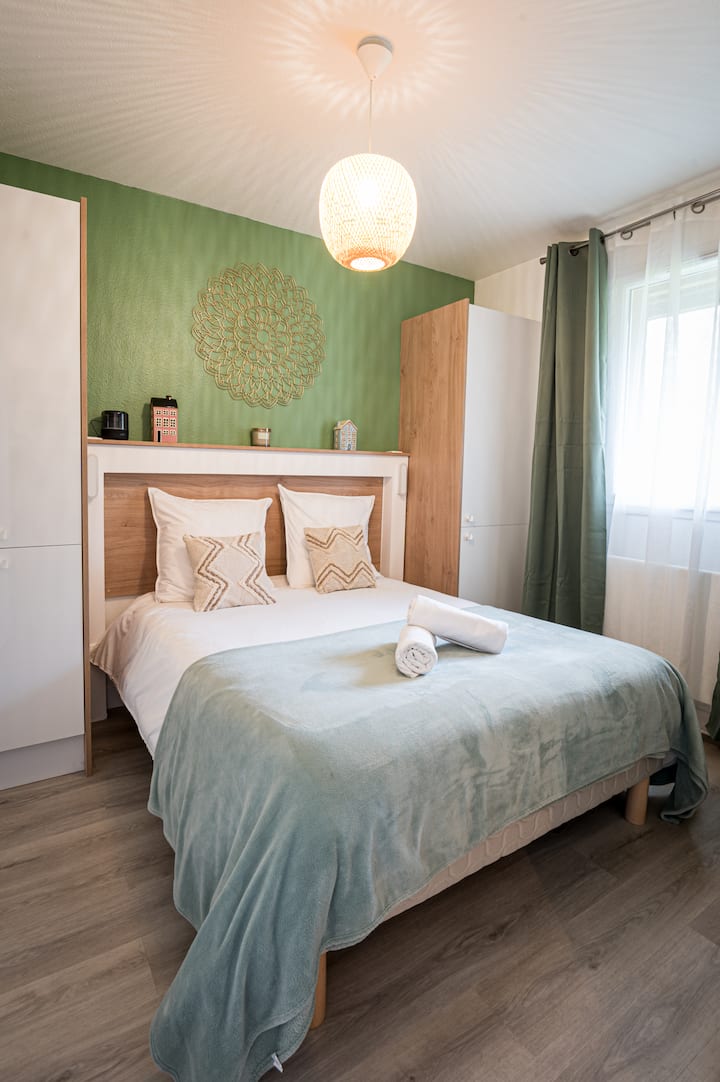 Appart. à 2 Pas D' Honfleur, Piscine Et Terrasse - Pavillon de la Reine (Équemauville)