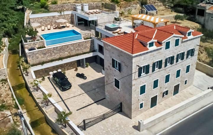 View House Jacuzzi, Sauna, Pool - Omiš