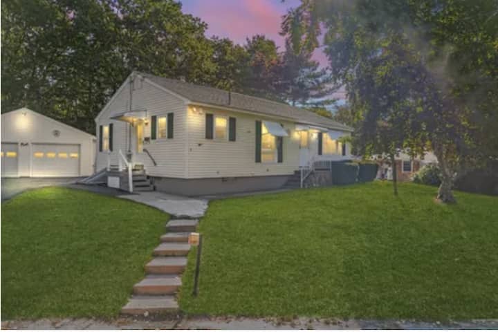 Renovated Beach House - Old Orchard Beach, ME