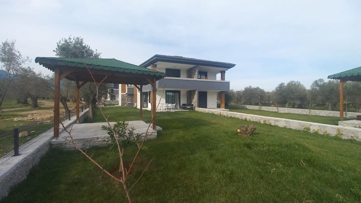 Kiralık Eşyalı Yazlık Ev - Adalar