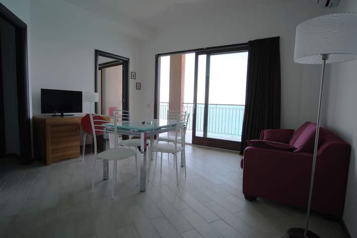 Appartamento Con Terrazzo Panoramico Vista Mare - Teulada