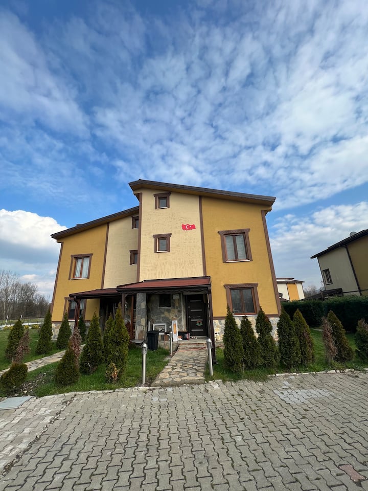 Nezih Kent Villaları - Kartepe