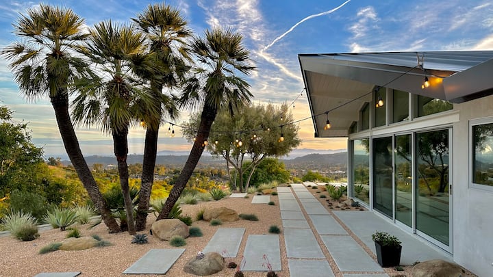 Modern Mountain-side Ocean View - Santa Barbara, CA