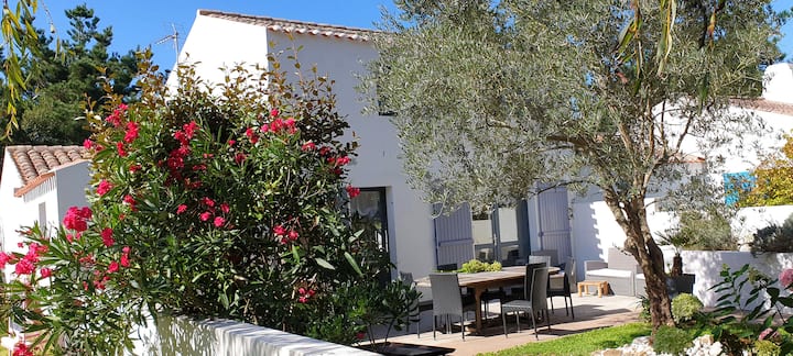 Les Pieds Dans L'eau: Ker Lili (Chez Liza) - L'Île-d'Yeu