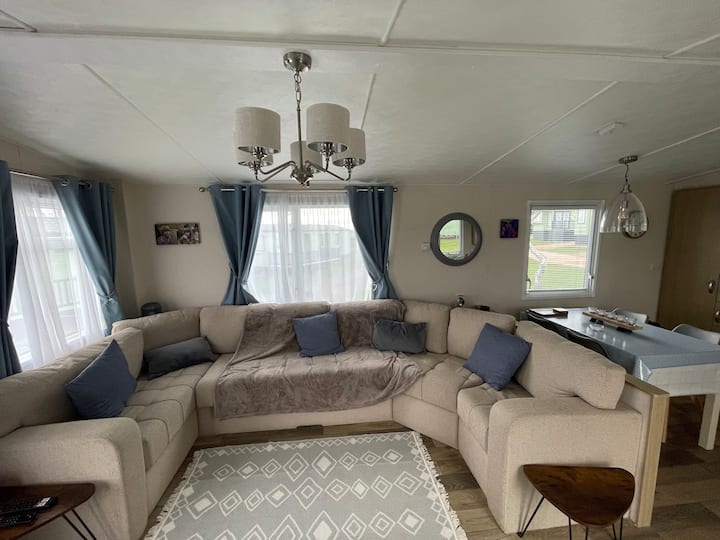 Luxury 2 Bedroom Holiday Home With Sea Views - Saint Andrews