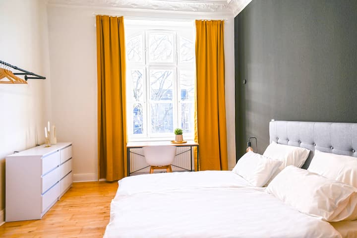 120m² Denkmal Apartment In Krefeld | Stuck+balkon - Willich