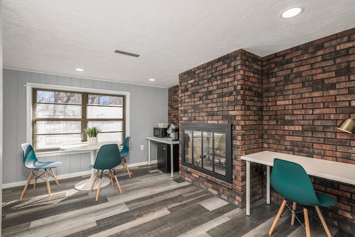 Peaceful, Waldo Apartment - Kansas City