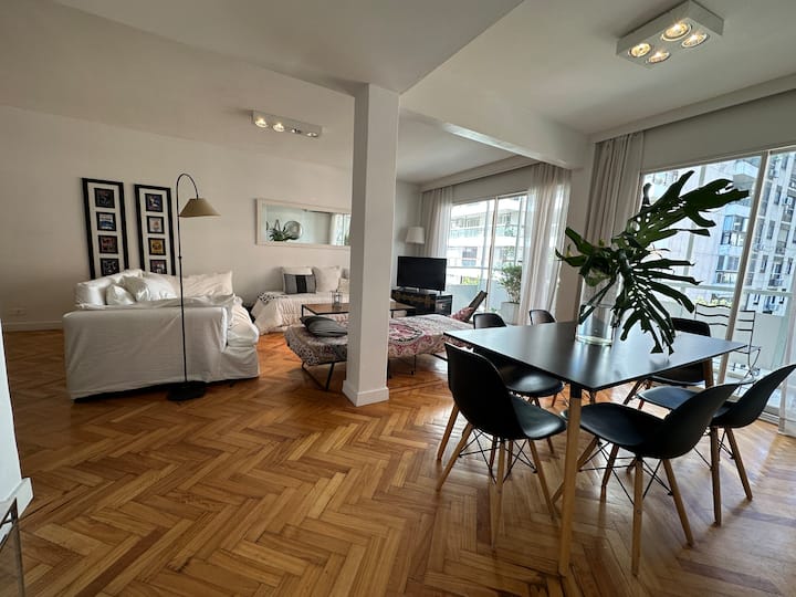 Piso Alto En Recoleta Patio Bullrich - Buenos Aires