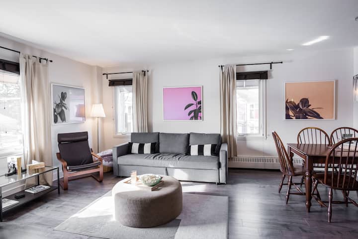 Downtown | Navette Gratuite >Tremblant • Patinoire - Mont-Tremblant