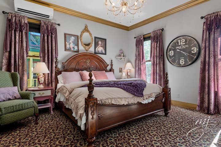 Amethyst Suite At The Peabody - Eureka Springs, AR