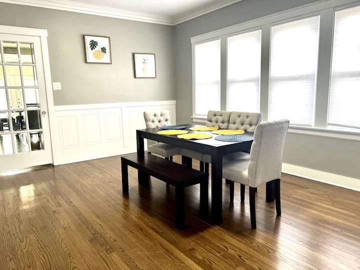 Beautiful 2 Bedroom Portage Park - Niles, IL