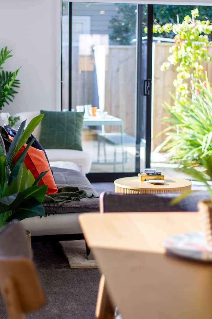 Gateway To Hagley Park - 2 Bed W/carpark - Christchurch