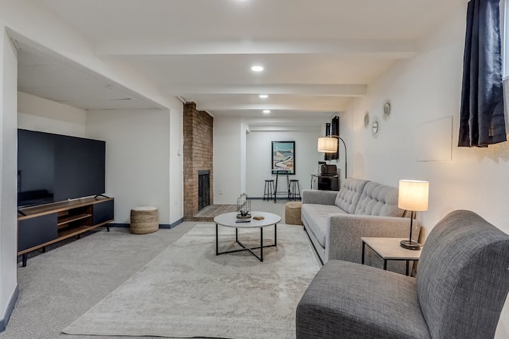 Updated, Clean, & Cozy 2br1ba - Westminster, CO