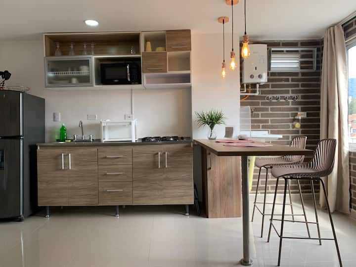 Buena Iluminación • 15 Min Poblado Metro •Styilish - Medellín