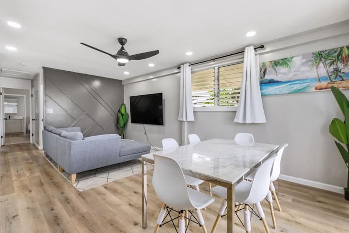 Modern 3br/2ba Home Steps From Ewa Beach - Ewa Beach, HI