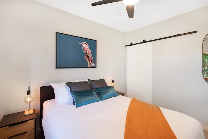 Rise: Huge Yard, Walk To Beach, Stylish Retreat - Vincentia