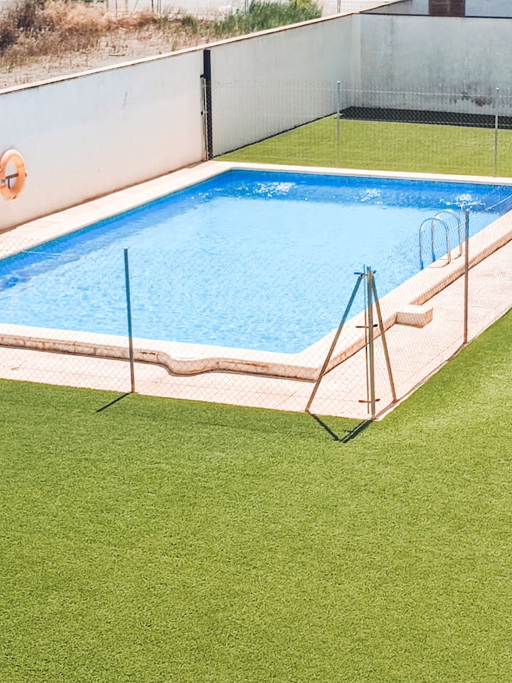 Nina's Blue Pool & Beach - Deltebre