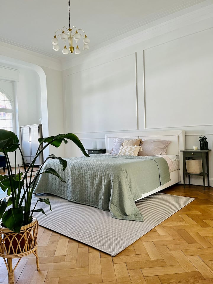 Wunderschöne Altbau-wohnung In Alter Stadtvilla - Bonn