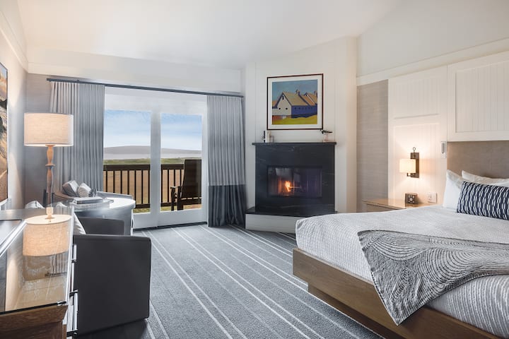 Bodega Bay Upper Room At The Lodge At Bodega Bay - Bodega Bay, CA