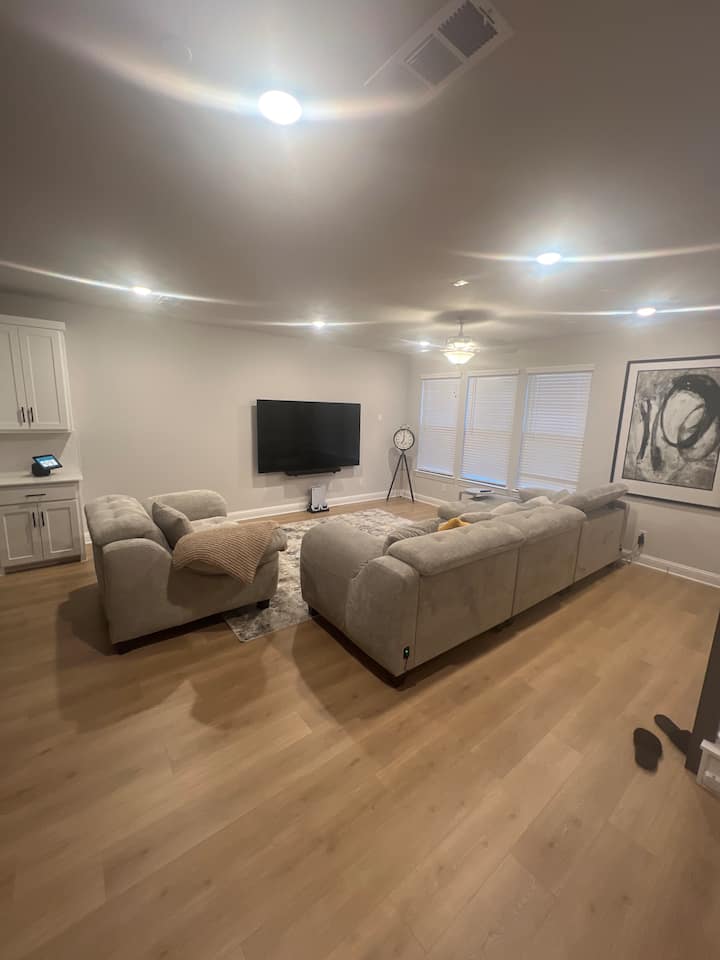 Entire House- Luxury Home 3 Bedroom - McKinney, TX