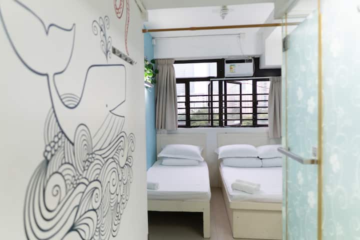 A1@有窗三人房獨立衛生間family Room - Double Bed+single Bed - North Point