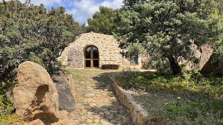Su Crastu, Mediterranean Stone Houses, Garden, Sea - Sardinia