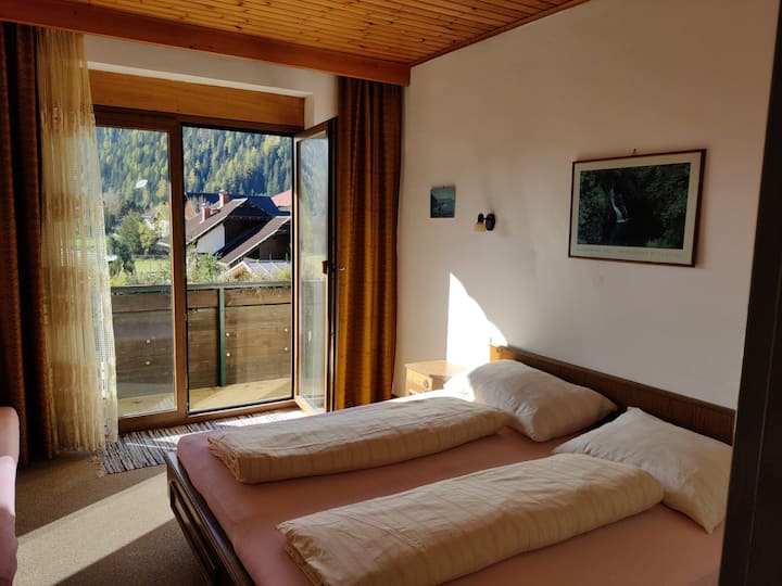 Budget Double Room With Mountain View - Mallnitz