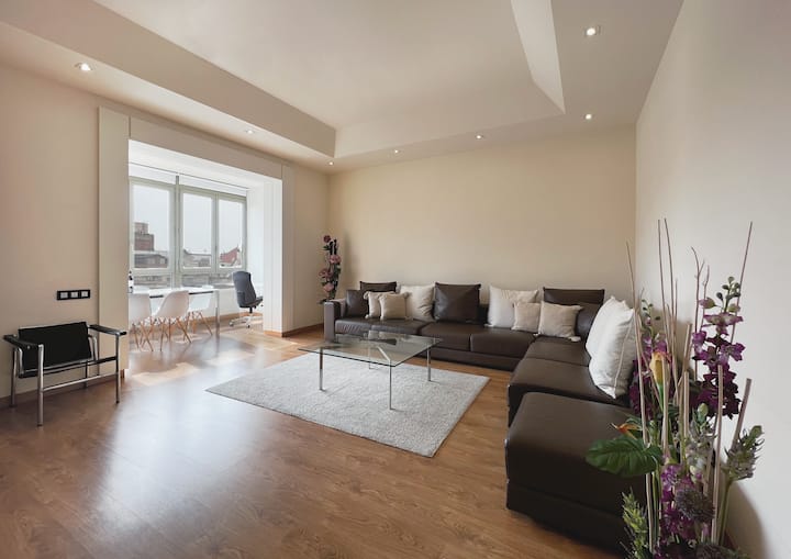 Barcelona | Bright Apartment | 3 Bedrooms | Wi-fi - Barcelona