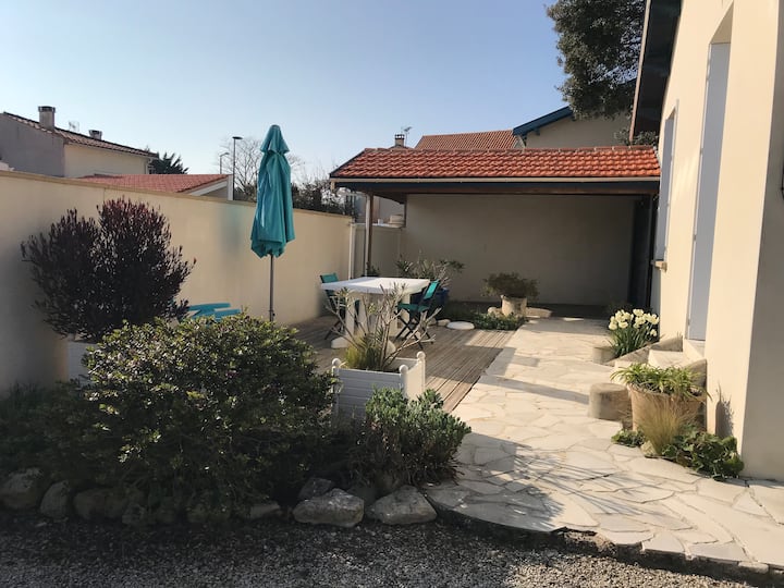 Maison Plain Pied 73m2
Sur Jardin
à 80m Plage Sud - Fouras
