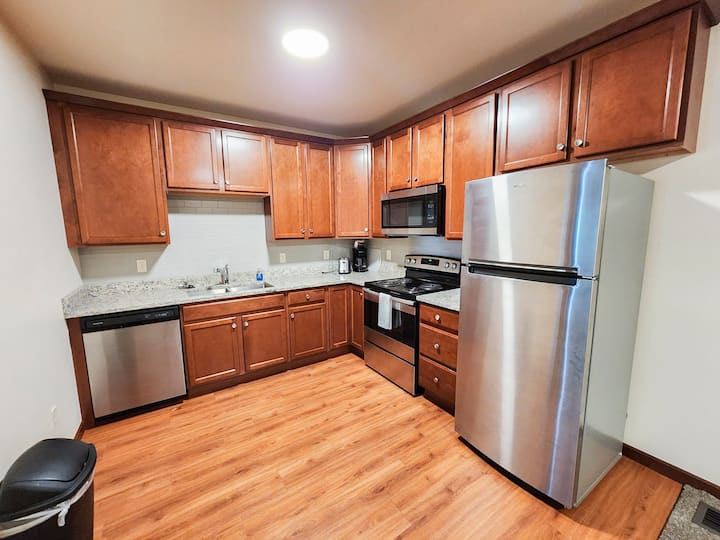 Modern Downtown Apartment In Rapid City - 拉皮德城