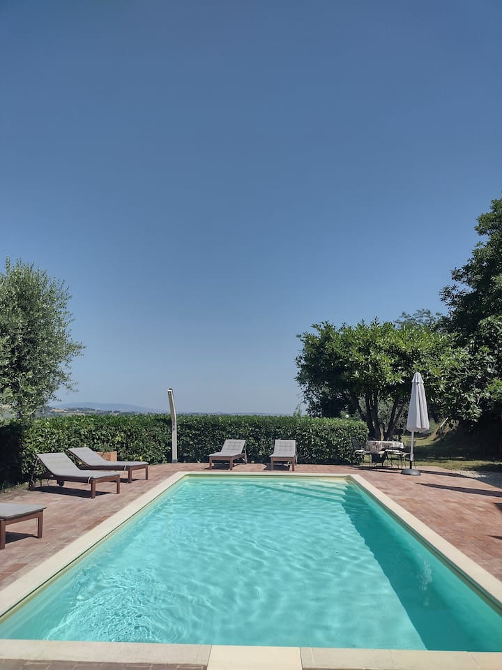 Stylish Villa With Pool In Medieval Hill Top Town - Sarnano