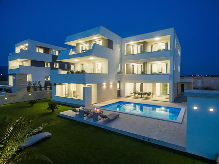 Double Room With Balcony & Pool - Caska