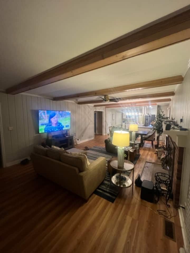 Spacious Vacation Home - Lancaster, SC