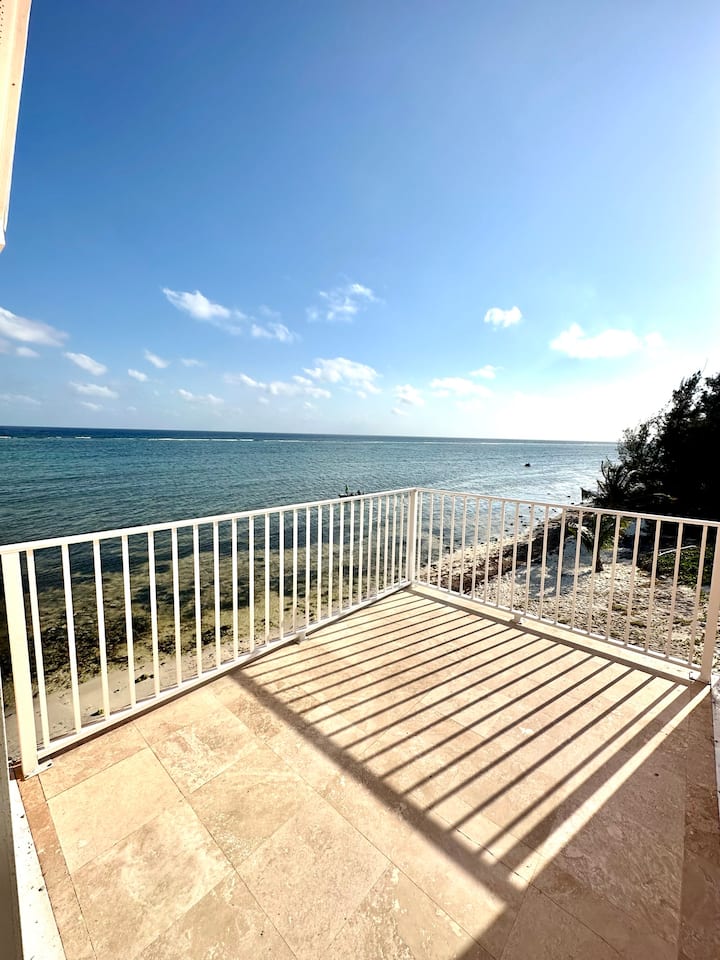 Cayman Wavelength - East End Paradise Villas - Cayman Islands