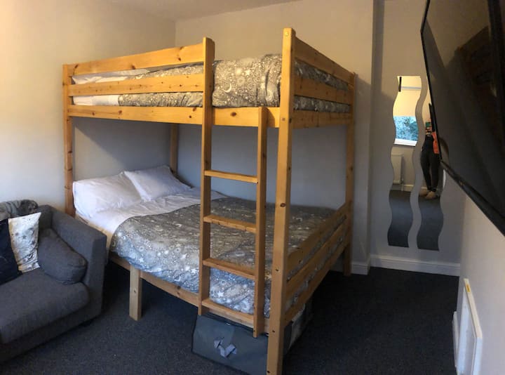 Cheap Stay For Up To 5 People Nr Mcr Airport-1 - Knutsford
