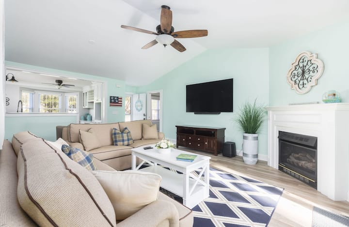 Charleston Coastal Cottage - Isle of Palms, SC