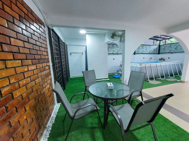 Jacks Home For 15 Pax In The Heart Of Melaka - Malacca