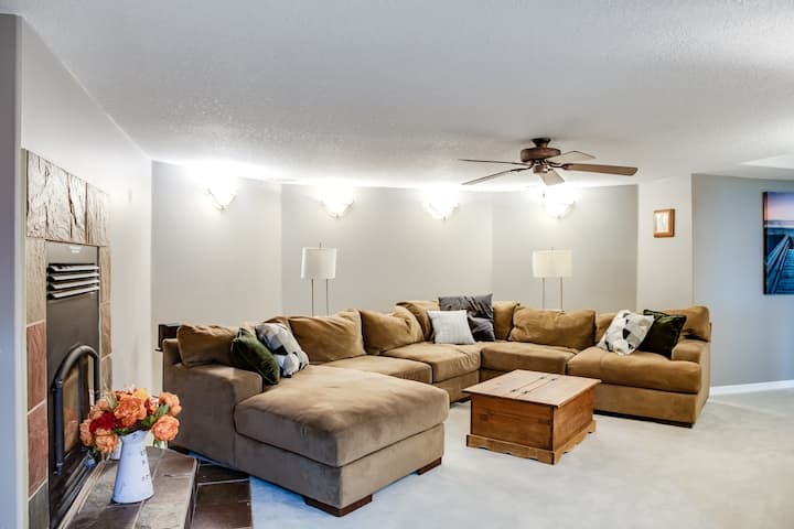 Family Friendly: Hot Tub, Ac, Game Room, The View! - Blairmore