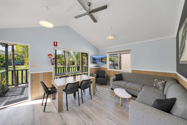 Oasis Cabin - Nelson Bay