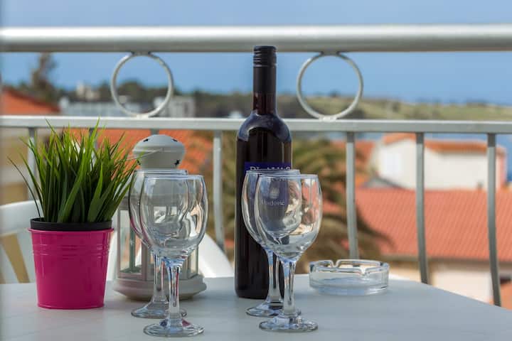 One Bedroom Apartment With Terrace - Stara Novalja