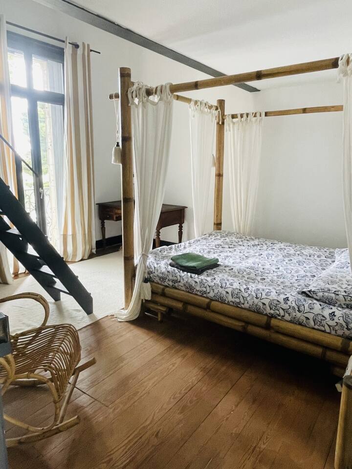 Chambre Dans Maison Familiale. - Baillargues
