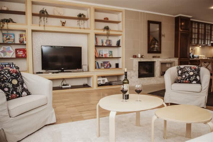 Hilltop Wellness Villa- Kert, Szauna, Pezsgőkád - Pécs