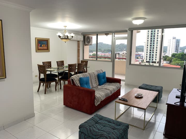 Comfortable & Friendly 3-bedroom Apartment! - Panama City