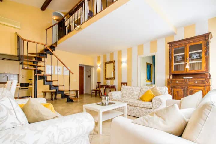 Appartamento Borgo Apostoli - Florence