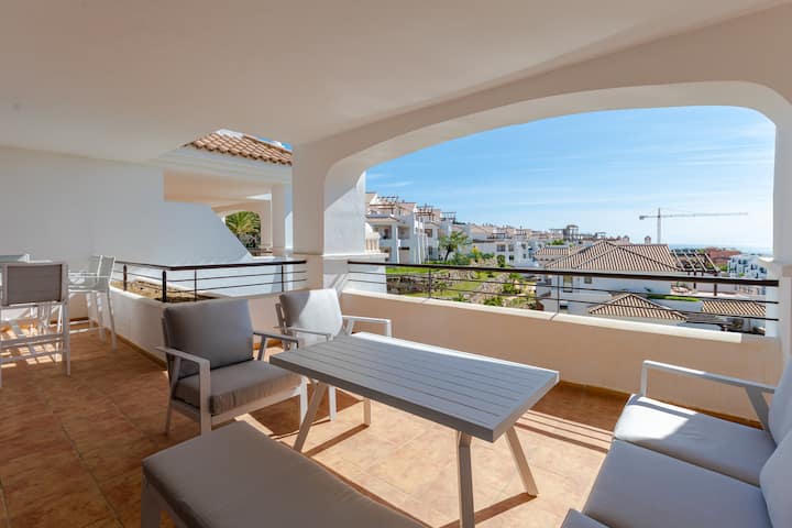 Perfect Apartment - Sea & Golf Views! - Casares