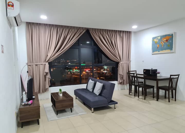 Nino Homestay @ Kuching Roxy Apartment - Kuching